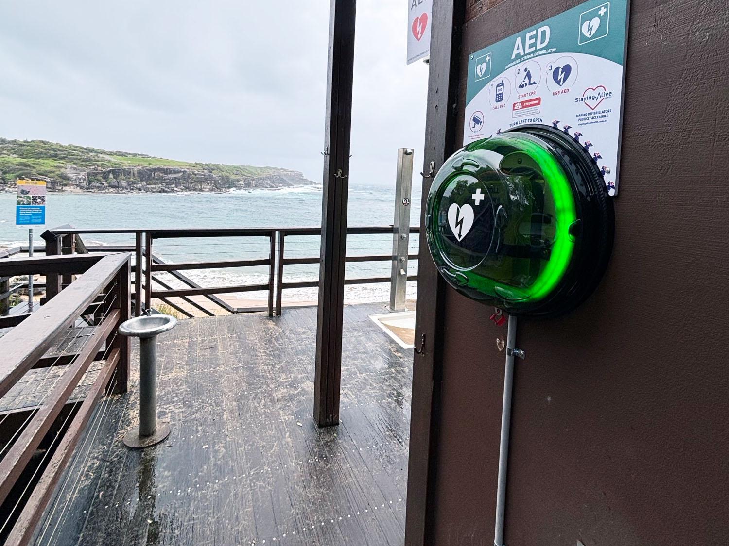 Beach safety improved - Defibrillator installed at Little Bay Beach ...